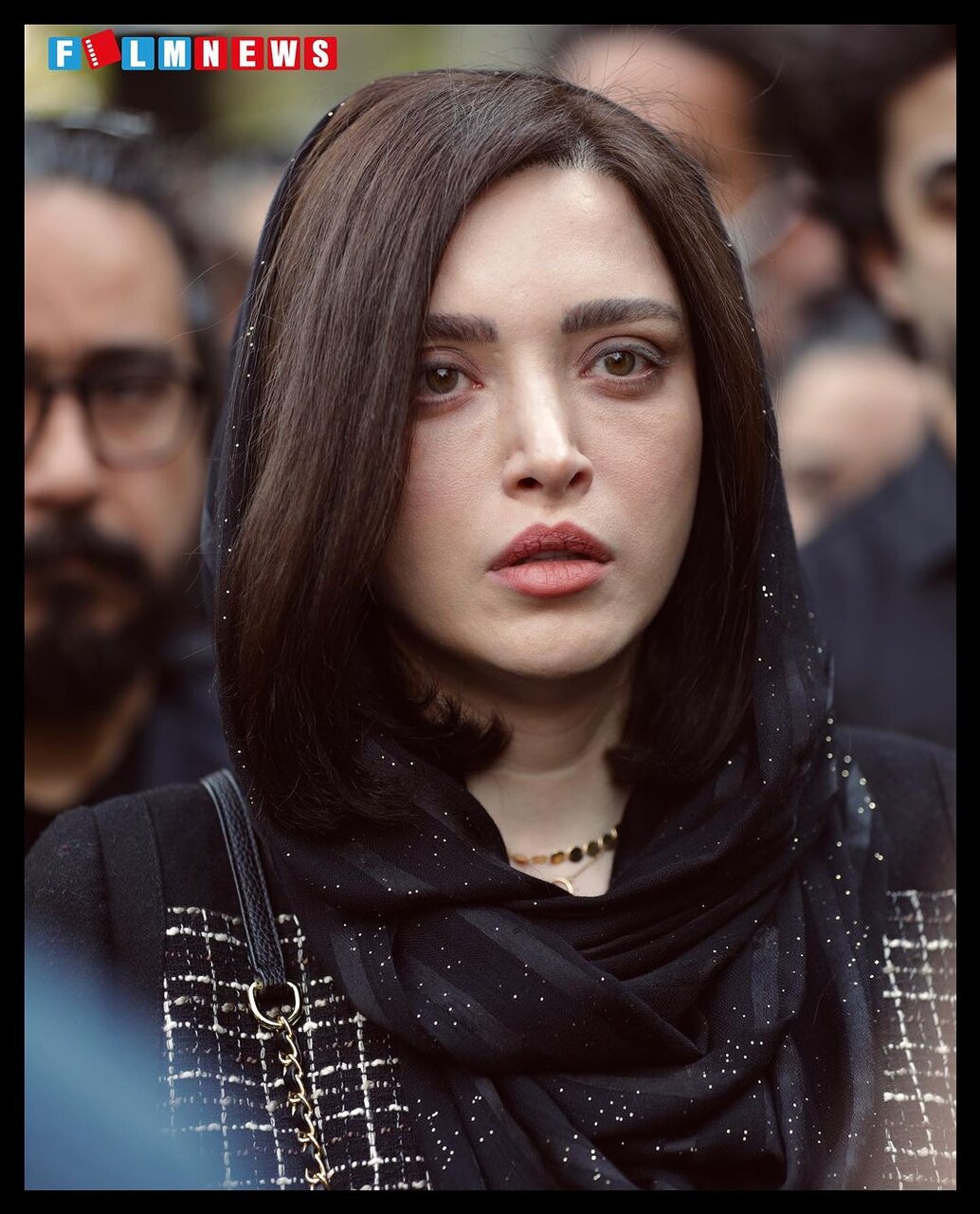 حرف‌های احساسی همراه با بغض رامبد جوان در مراسم تشیع آتیلا پسیانی فیلم
